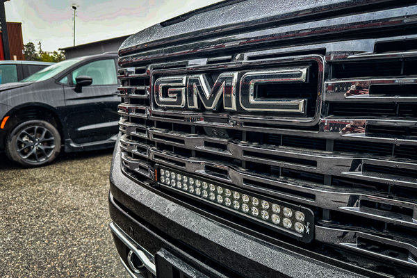 VISION X XMITTER PRIME 21 I GMC - Exclusive Cars